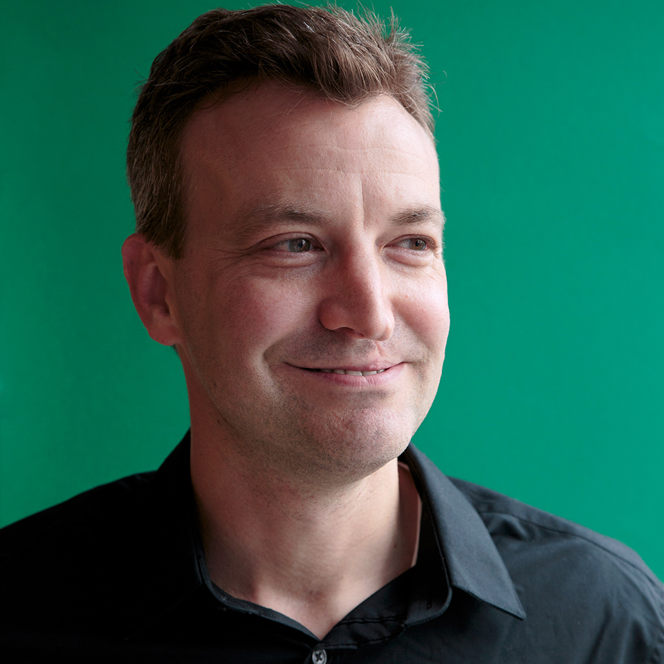 The Recommender: Eric Alt, Who's Seen Angelina Jolie's Babysitting ...