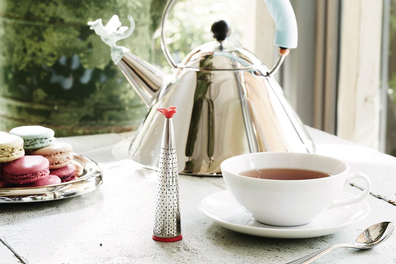 Michael Graves's Famous PoMo Kettle Turns 30—With A Dragon - Fast Company