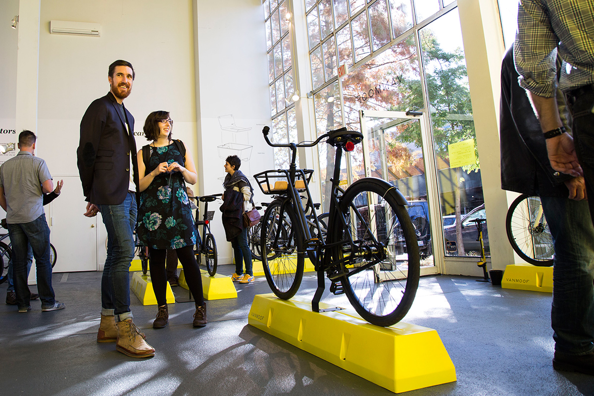 A Smart Bike Debuts With A Bold Thief-Proof Guarantee - Fast Company