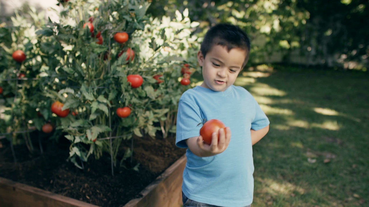 This New Ad Is Basically A Supercut Of Early Parenthood's Greatest Hits ...
