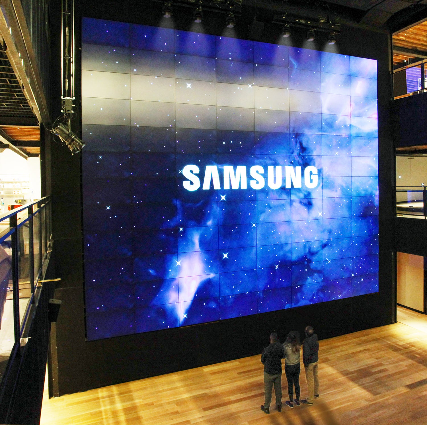 Samsung Is Opening A Massive Flagship Store That Doesn’t Stock Any ...