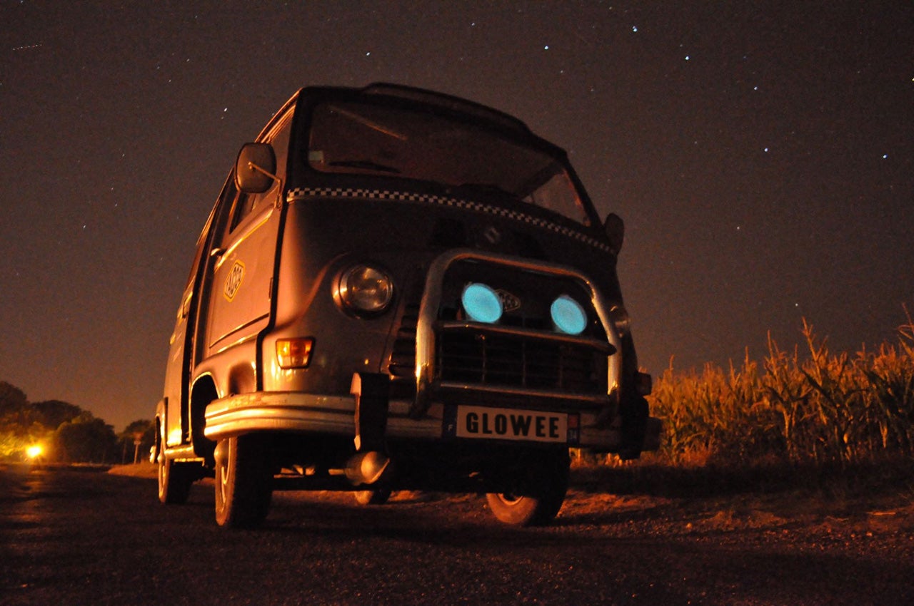 This French Startup Thinks The Future Of Lighting Is Bioluminescent ...