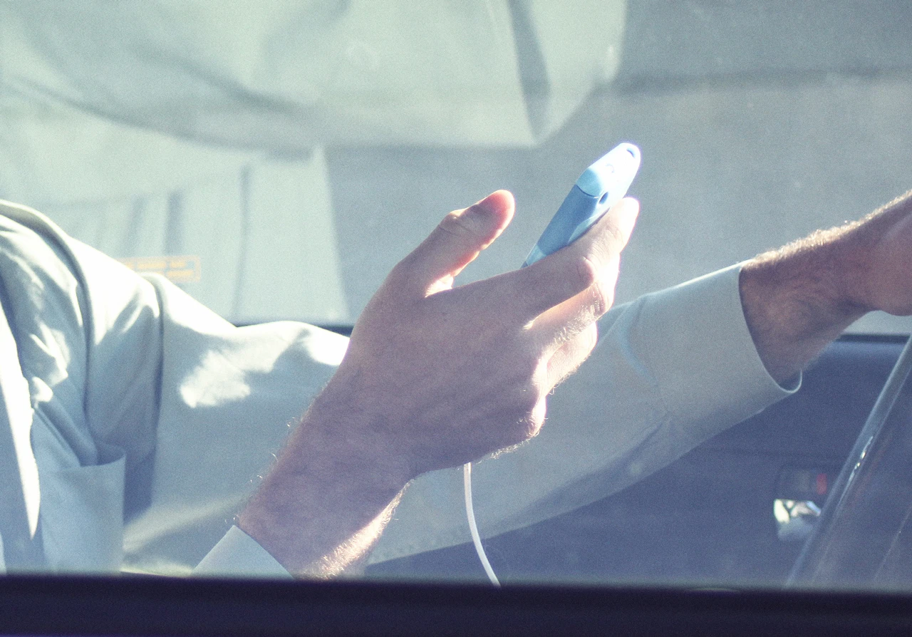 Why Is Los Angeles Fighting Distracted Driving With Distracting Digital ...