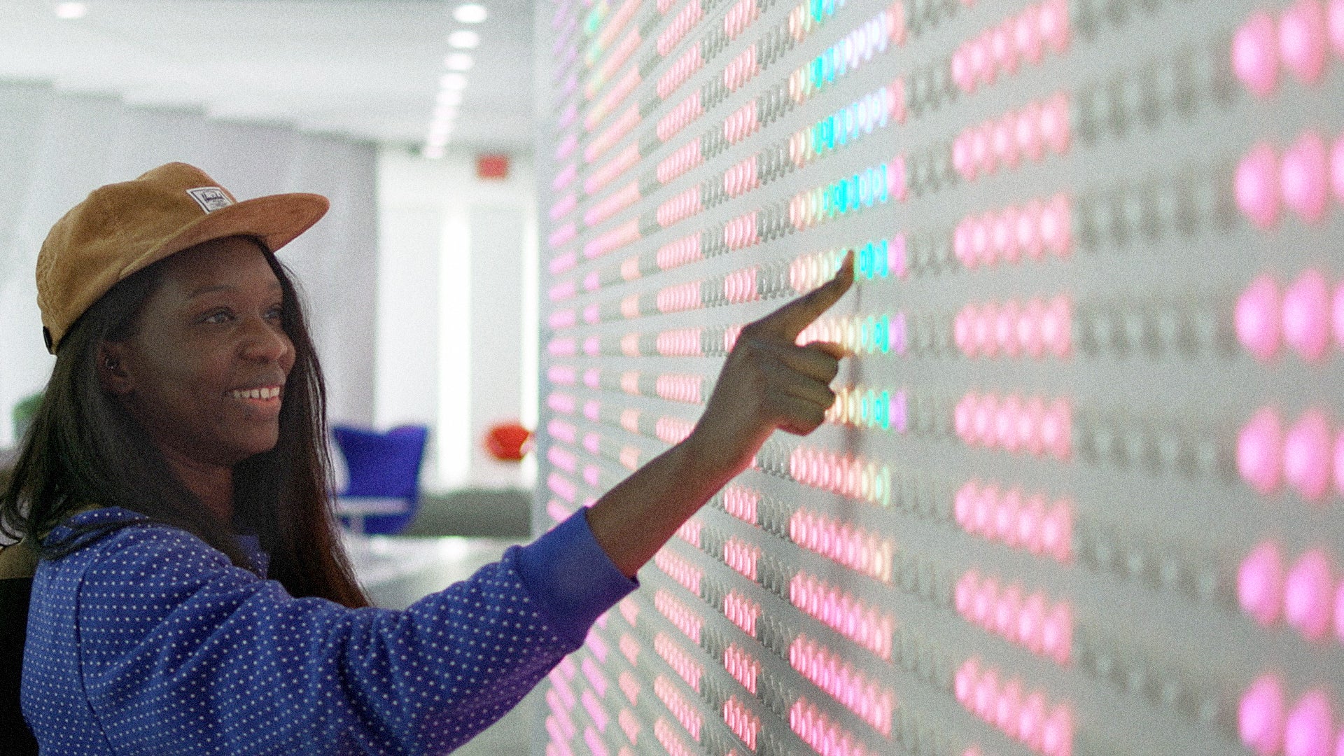 Google Built A Giant Display Out Of Arcade Buttons, And It's Amazing ...