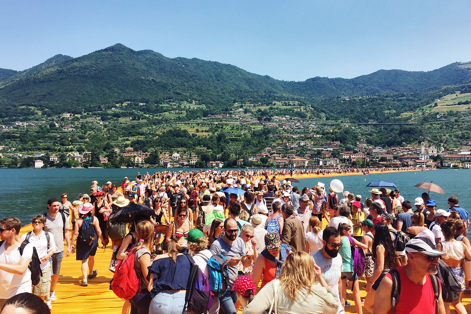 Take A Close Look At Christo’s "The Floating Piers" Exhibit In Italy ...