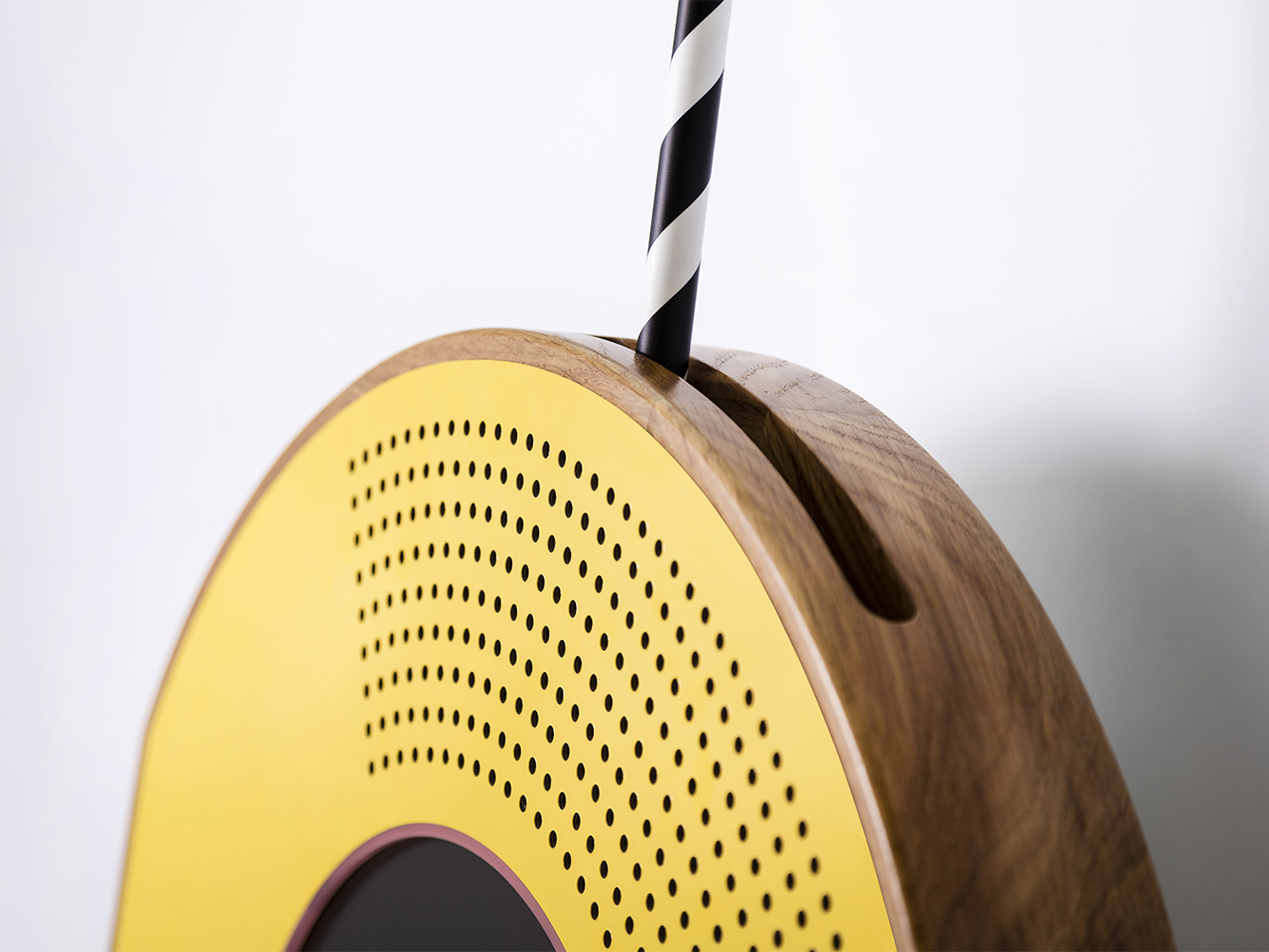 This Smart Radio Highlights The Key UX Challenge For Artificial ...