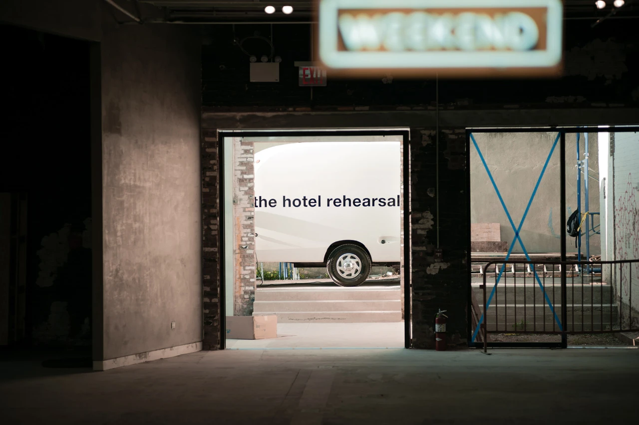 Brooklyn's Latest High-Rise? An Inflatable Hotel Room On A Scissor Lift ...