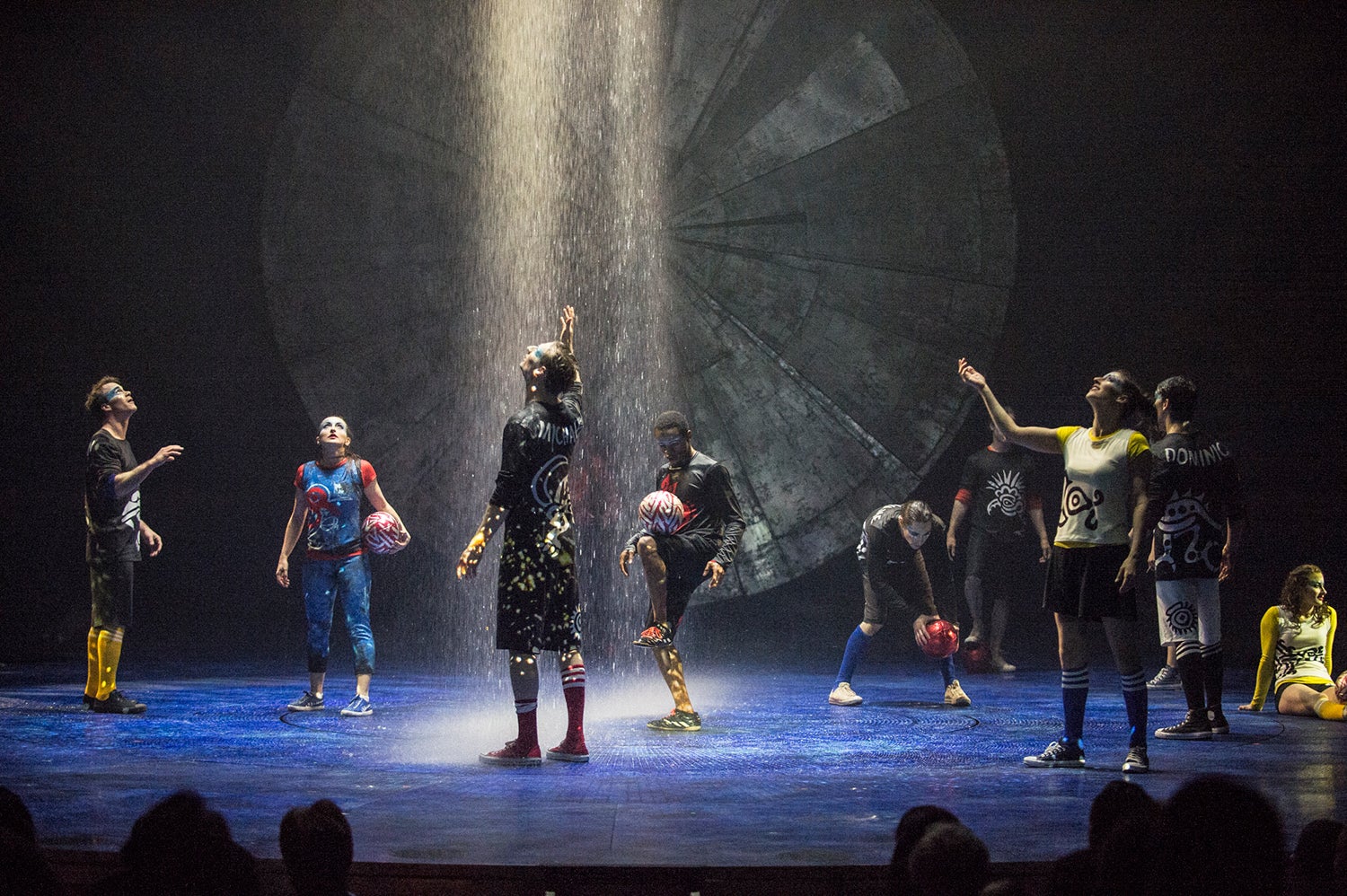 How Cirque Du Soleil Created Its First-Ever Touring Water Show - Fast ...