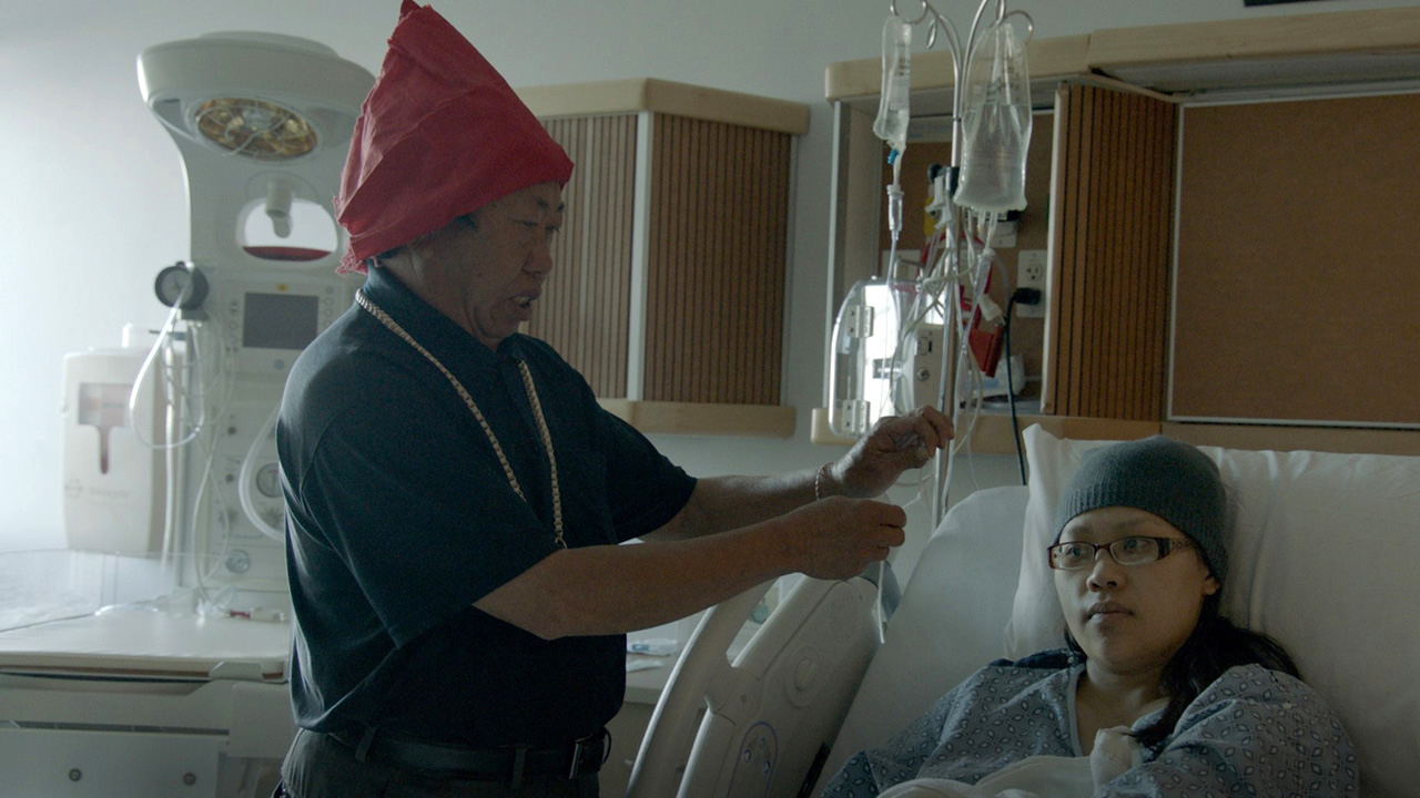 This Hospital Bridges Traditional Medicine With Hmong Spirituality-And ...