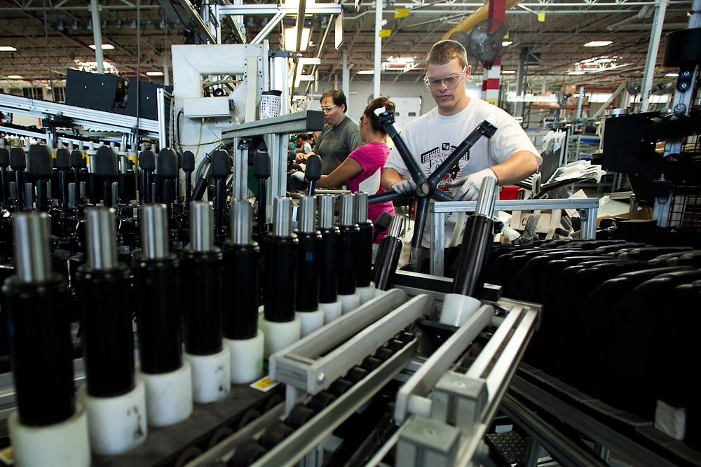 An American-Made Miracle: How An Aeron Chair Gets Built Every 17 ...