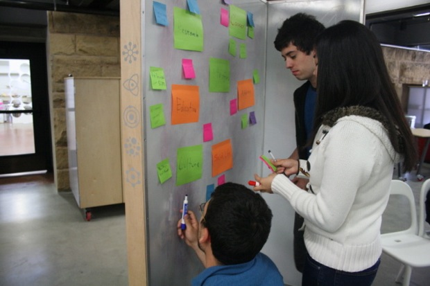 Fluid Dynamics: The Flexible, Transformable d.school Classrooms - Fast ...