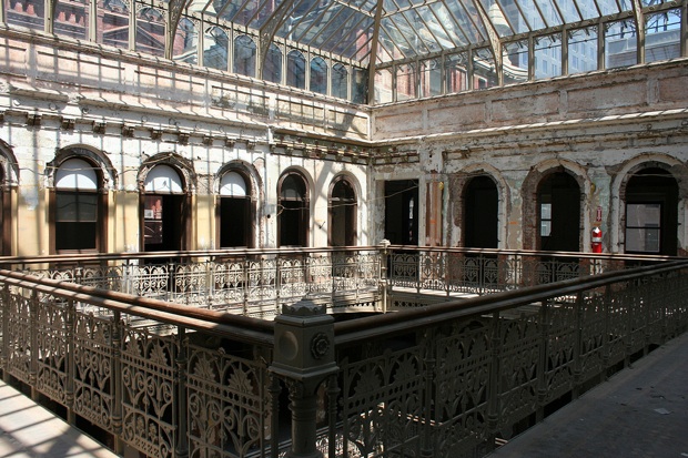 Is This Hidden Architectural Gem Another "Blade Runner" Building ...