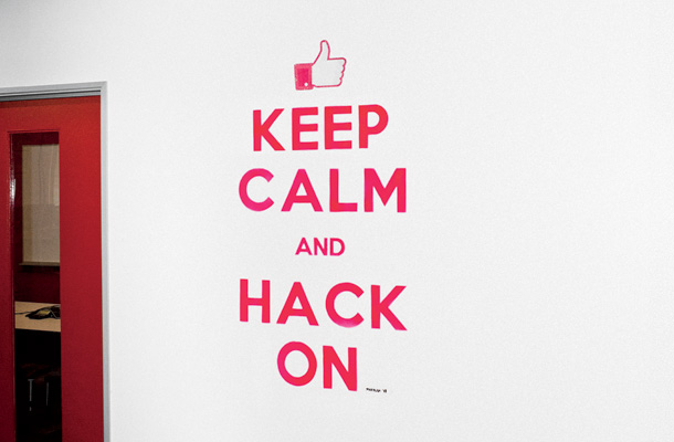 "Boy CEO" Mark Zuckerberg's Two Smartest Projects Were Growing Facebook ...