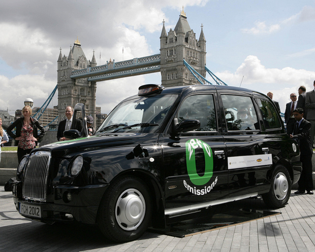 London's Black Cabs Win Green Cred With New Energy Award [Video] - Fast ...