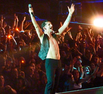 Power Poses: Tweaking Your Body Language For Greater Sales Success ...