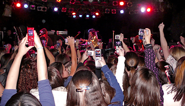 How To Rock Social Media: 5 Tips From Nic Adler, Owner Of The Roxy ...