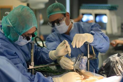 Robot Turns Spinal Surgery Into a Flight Simulator Game - Fast Company