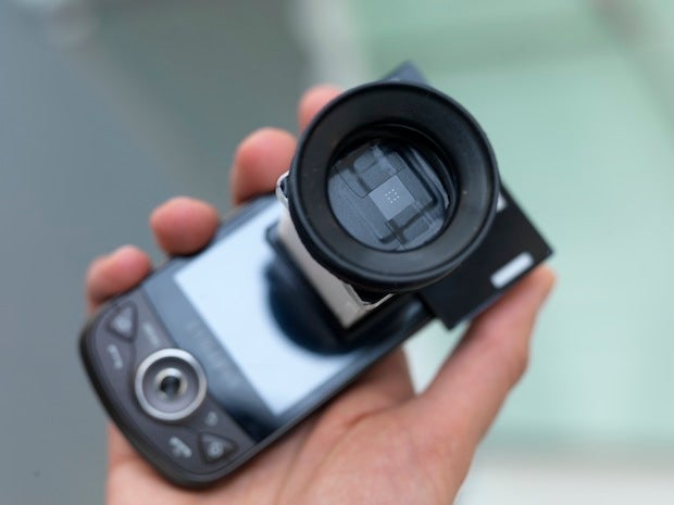 Eye Phone: MIT Researchers Develop Ultra-Cheap, Smartphone-Based Eye ...