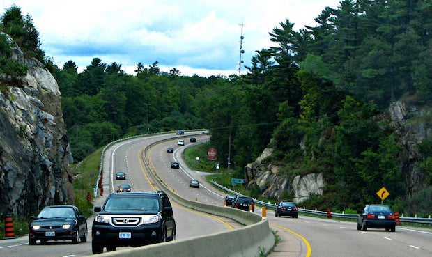 The Traffic Problems That Will Disappear When Vehicles Can Talk To Each ...
