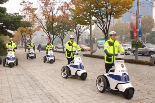 Seoul Patrol: Korean Cops, Like NYPD, Get Electric Stand-Up T3 Scooters ...