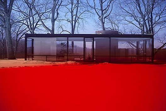 Staining the Glass House: James Welling Colors in Philip Johnson's ...