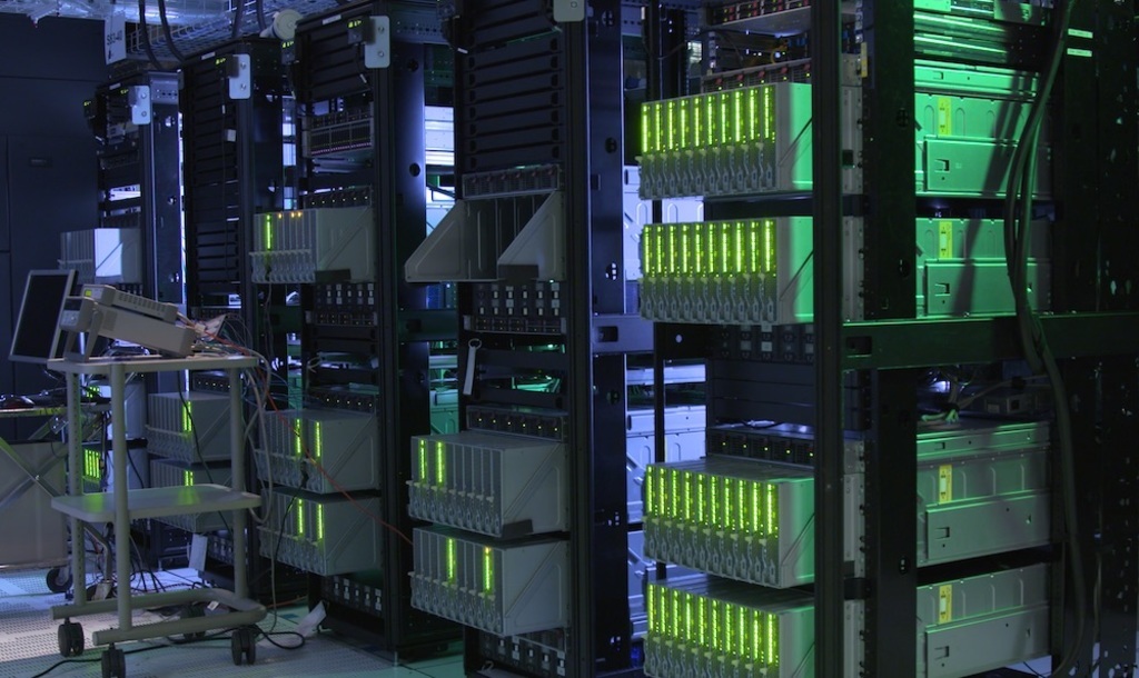 The U.S. government is asking tech giants to build a new supercomputer ...