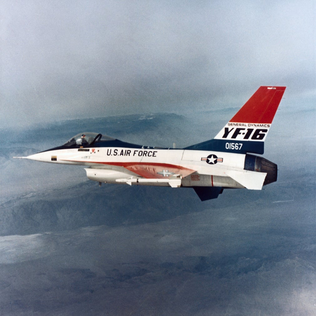 The design story behind the F-16, an almost ‘perfect’ airplane - Fast ...