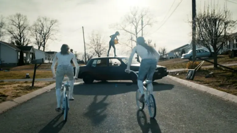 jack white sixteen saltines guitar