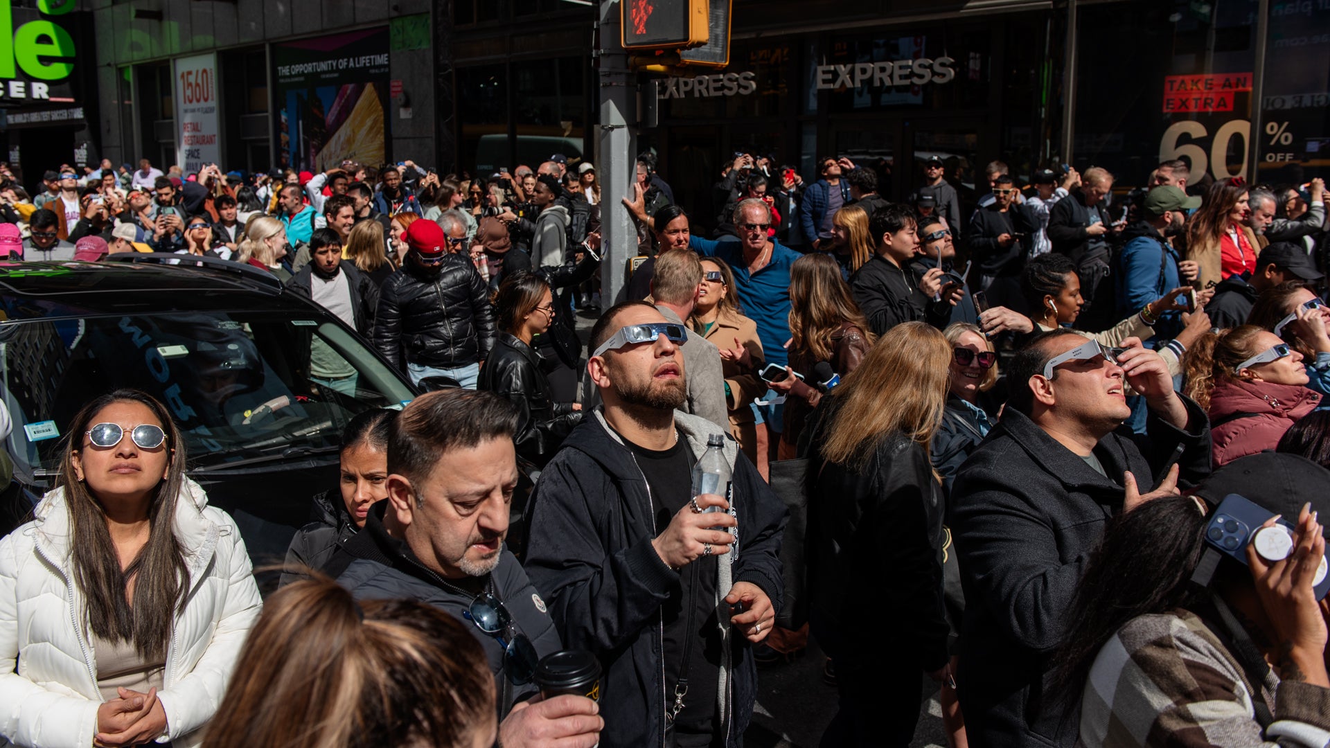 Photos: What it was like to watch the 2024 solar eclipse from NYC ...