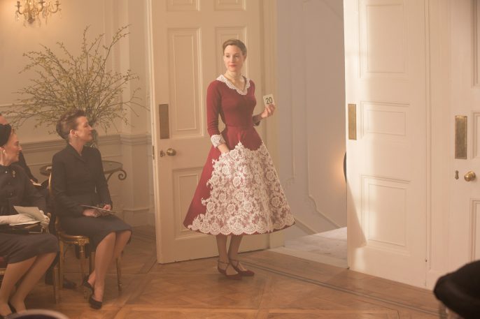A Closer Look Behind The Luscious Fashion Of "Phantom Thread" - Fast ...