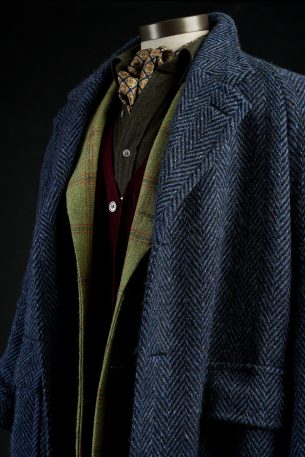 A Closer Look Behind The Luscious Fashion Of "Phantom Thread" - Fast ...