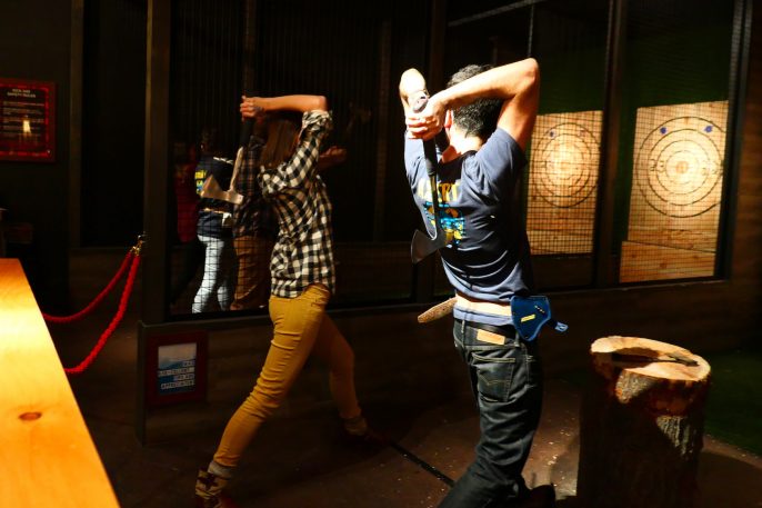 Axe-Throwing Bars: Why Mixing Weapons And Beer Is Surprisingly Good ...