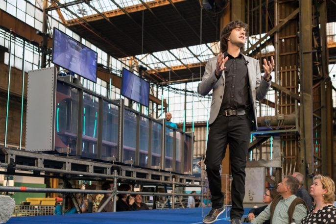 The Revolutionary Giant Ocean Cleanup Machine Is About To Set Sail ...