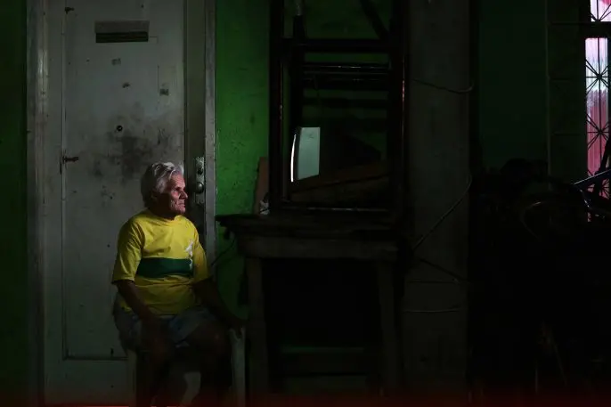 These portraits of fans prove why soccer is the greatest sport - Fast ...