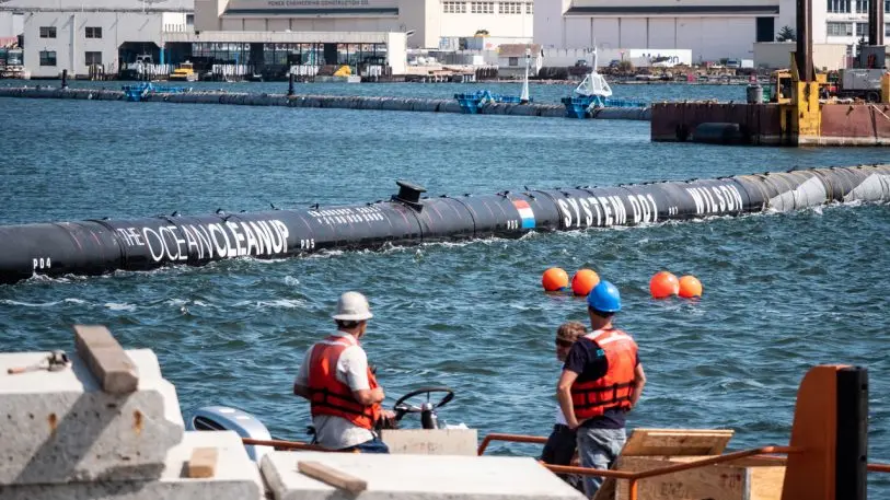 The Ocean Cleanup vessel is on its way to clean up the Great Pacific ...