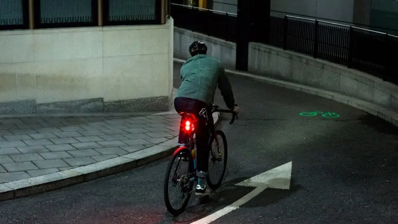 This bike-shaped laser projection warns cars that you're coming - Fast ...