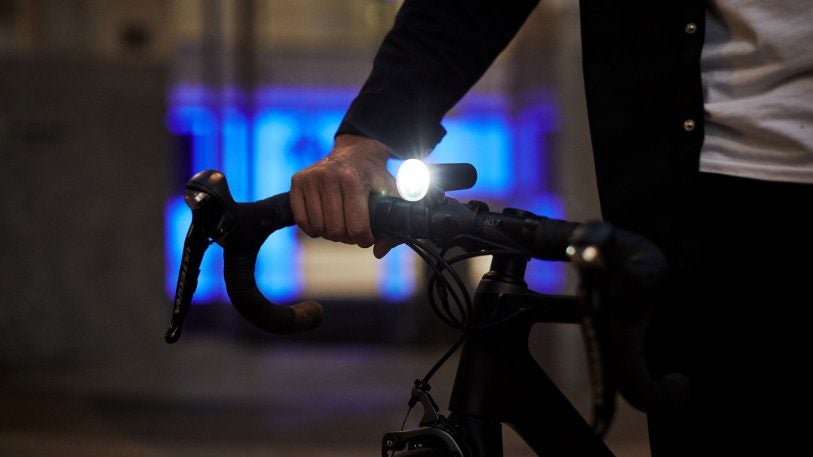 This bike-shaped laser projection warns cars that you're coming - Fast ...