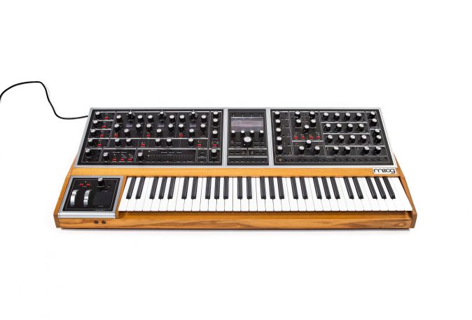 Go inside Moog's new polyphonic synthesizer and live-streaming website ...