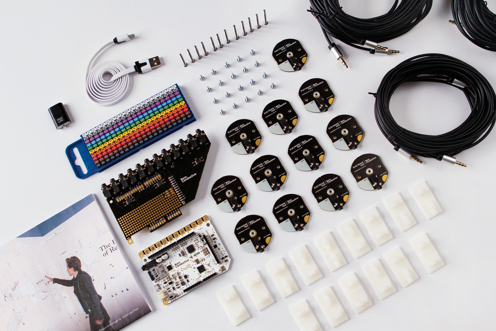 Anyone can turn a wall into a touchscreen with this easy, DIY kit ...