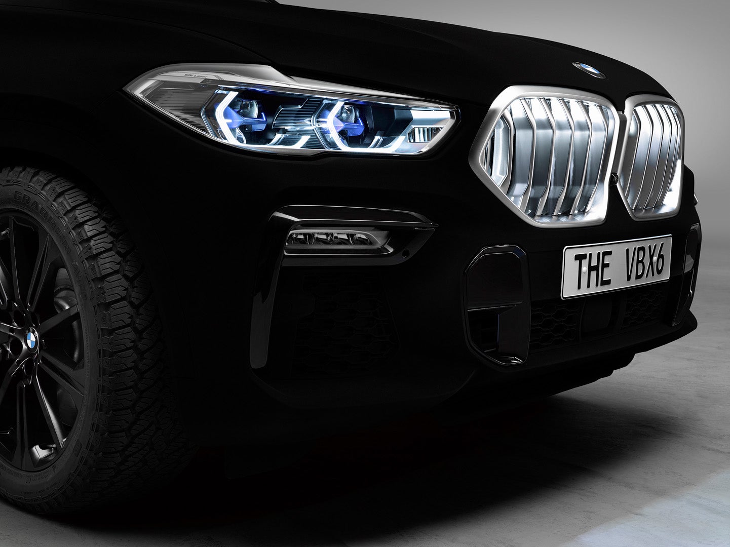 The first car painted with the world's "blackest black" is deeply ...