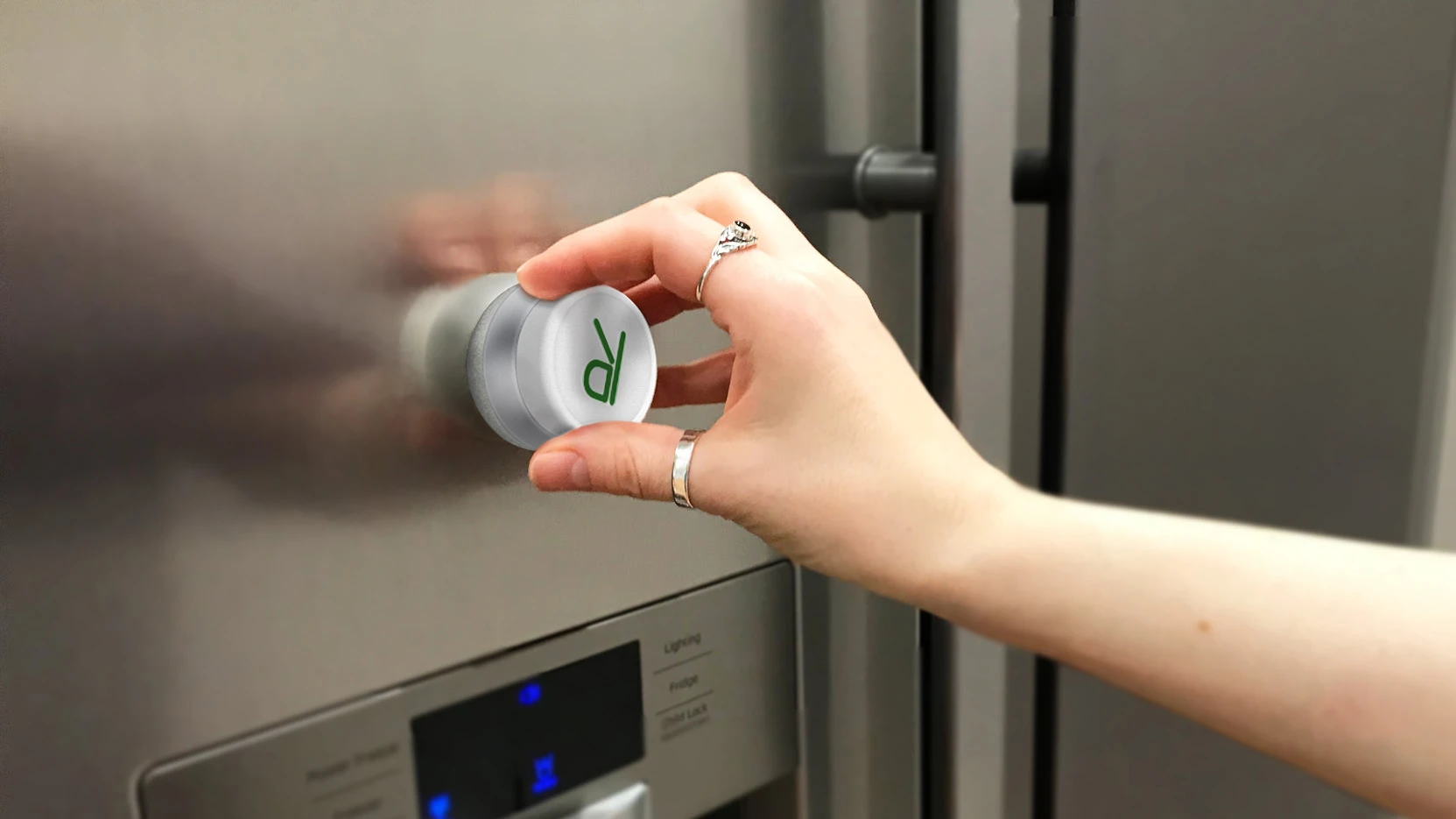 This gadget scans your trash to tell you if it's recyclable - Fast Company