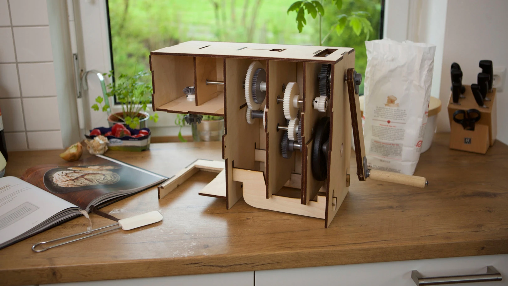 This KitchenAid mixer alternative is powered by hand - Fast Company