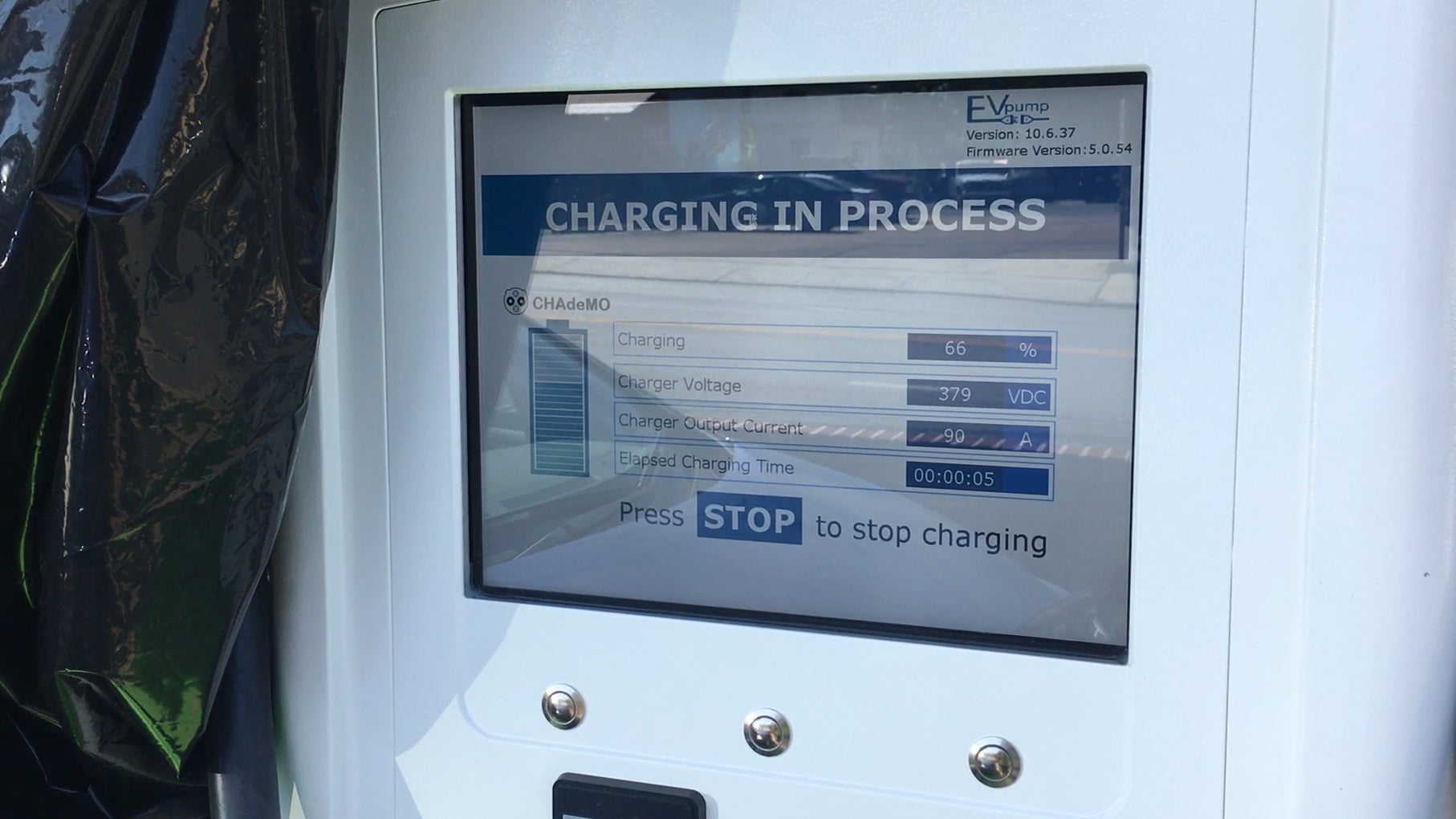 This gas station is the first in the U.S. to convert to all-electric ...