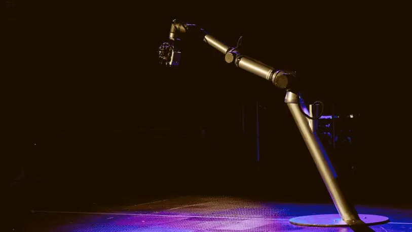 This giant robotic arm was one of the stars of New York Fashion Week ...