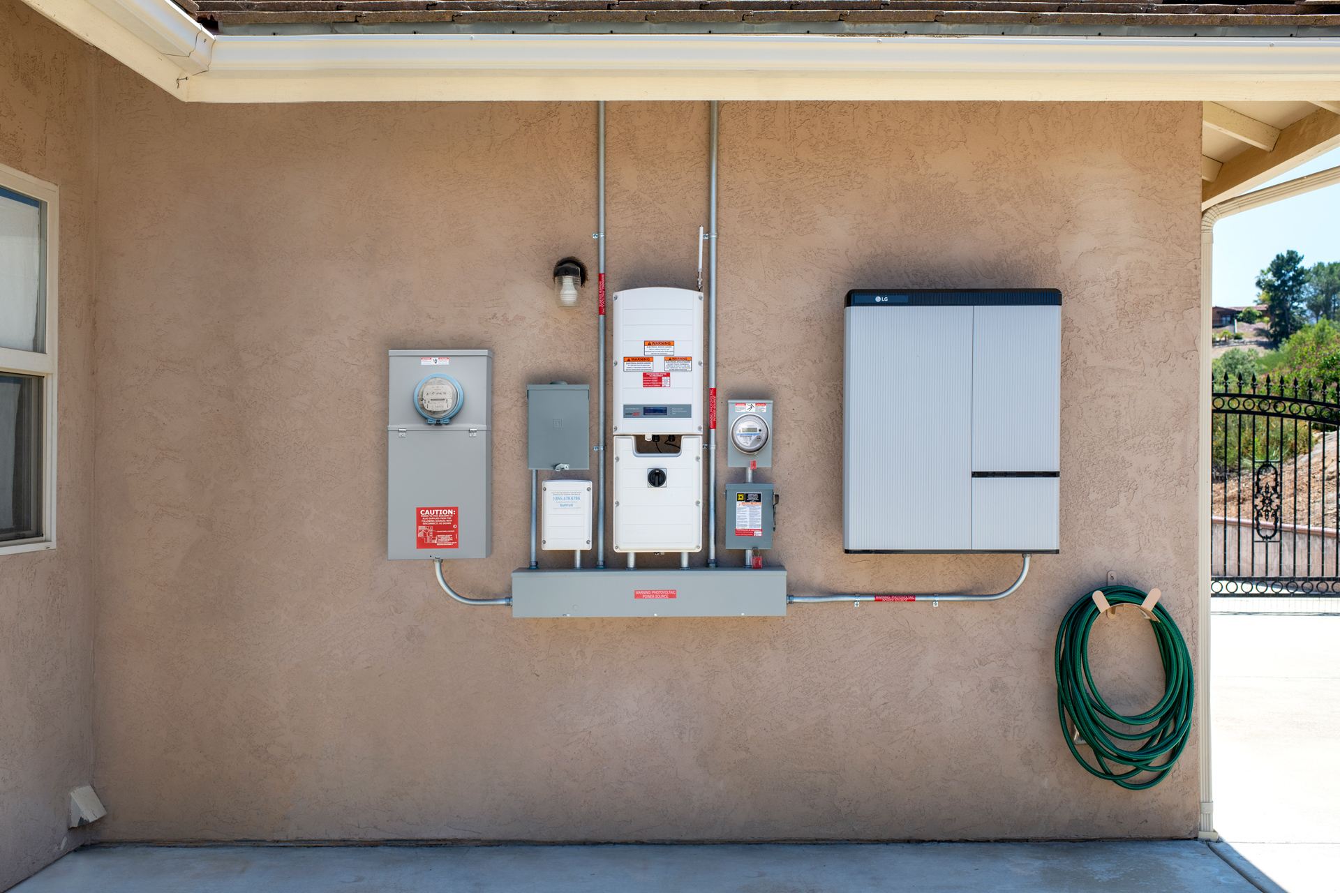 To keep the lights on during California's blackouts, people are using ...