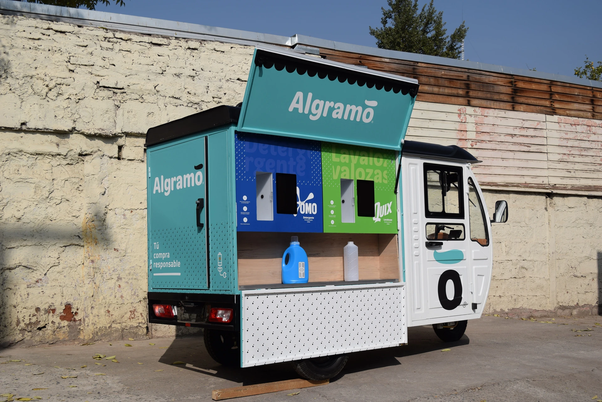 This startup is ditching plastic waste by bringing the refills to you ...