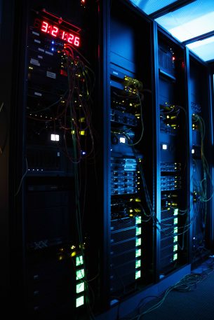 Can an artificial intelligence learn to beat the stock market? - Fast ...