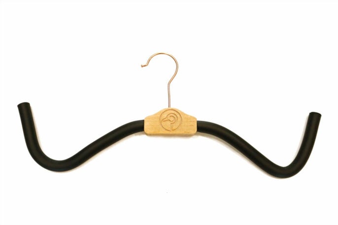 This engineering student designed an ingenious hanger that won't ...