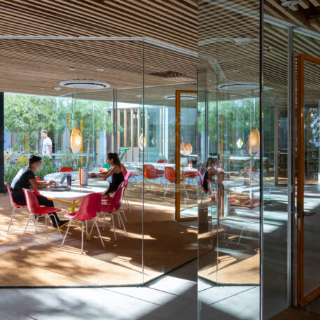 This L.A. parking lot became a lush outdoor coworking space - Fast Company