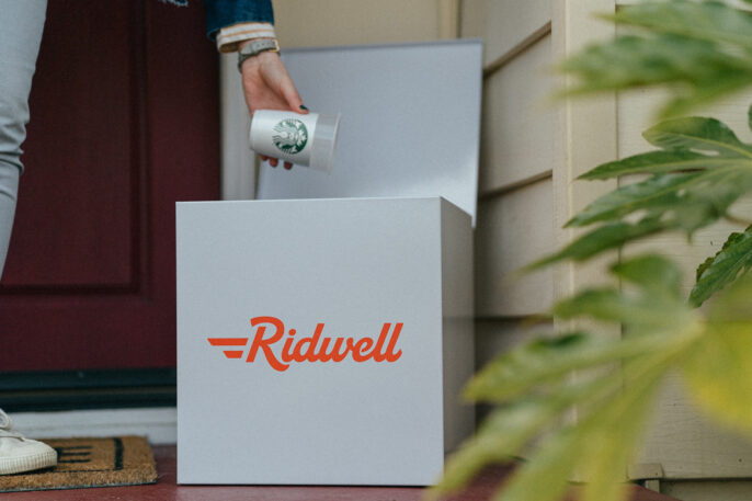 Starbucks is starting to work toward ditching disposable coffee cups ...